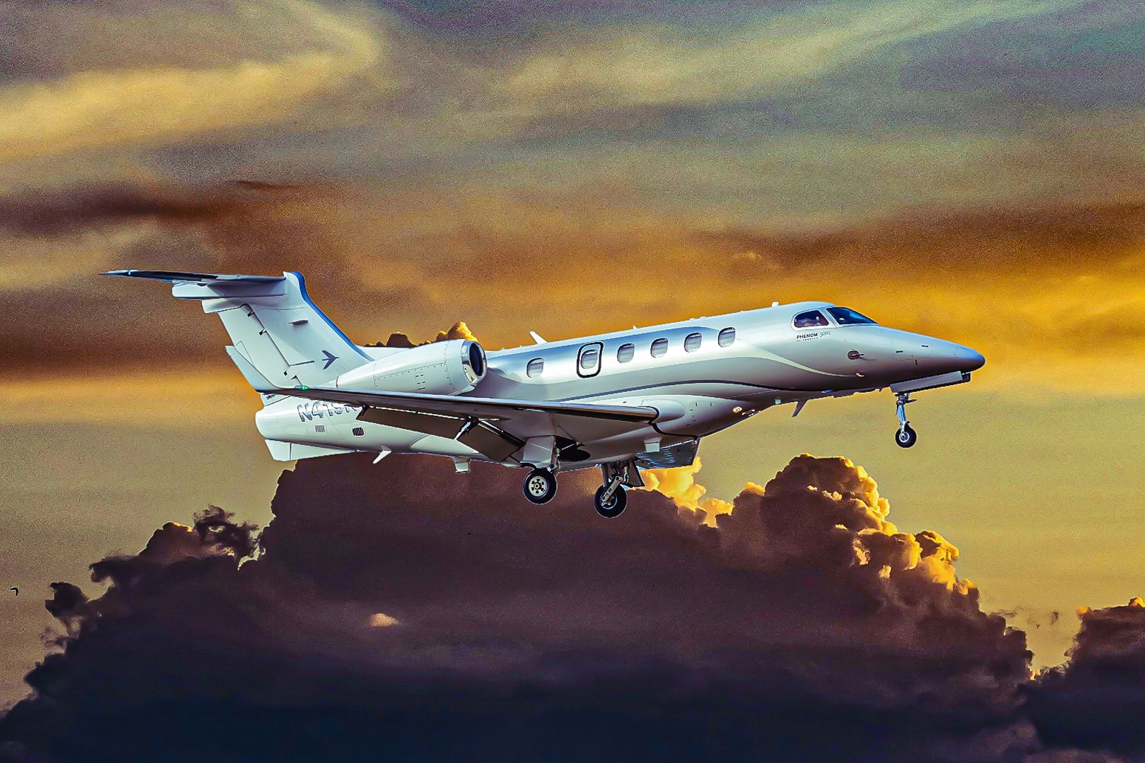 The Most Delivered Business Jet: Features On The Phenom 300