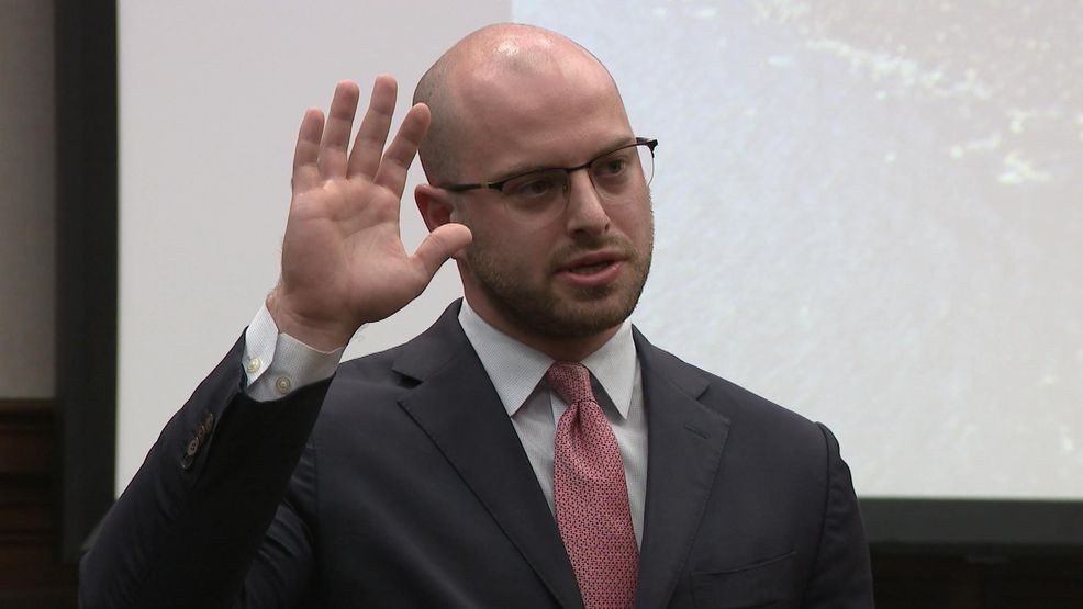 Sami Scheetz sworn in as Linn County Supervisor, aims for local impact ...