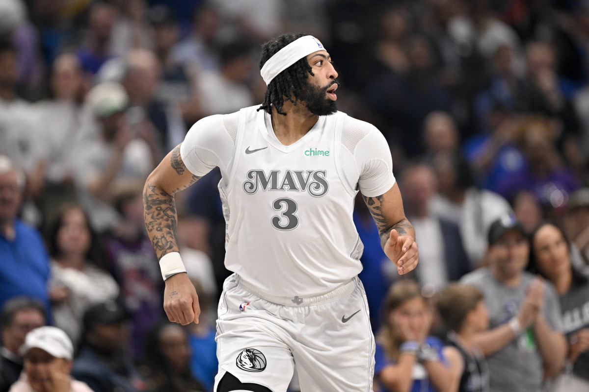 Anthony Davis Makes NBA History in 9th Mavericks Game
