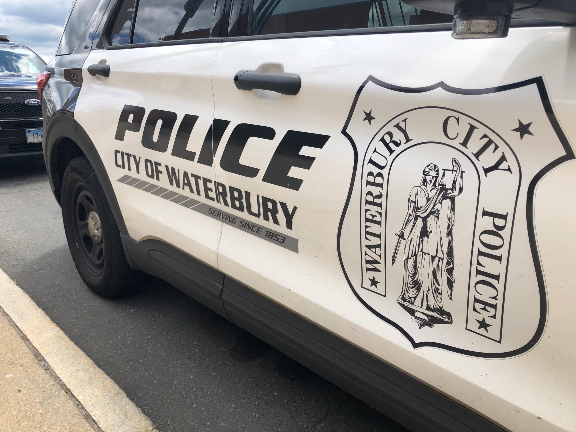 Waterbury police warn residents to be aware of rim theft
