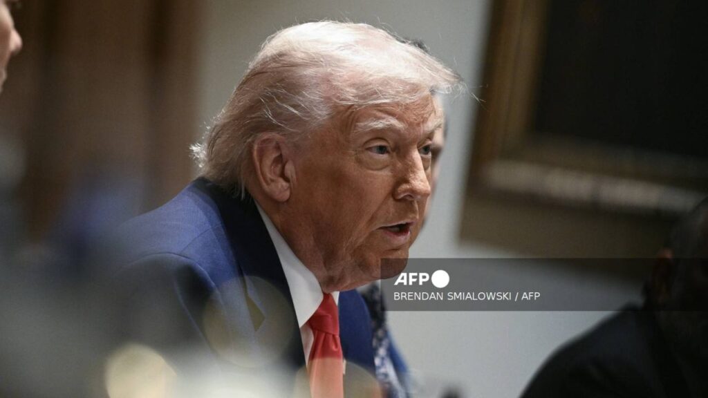 Detienen a youtuber estadounidense por amenazar de muerte a Trump