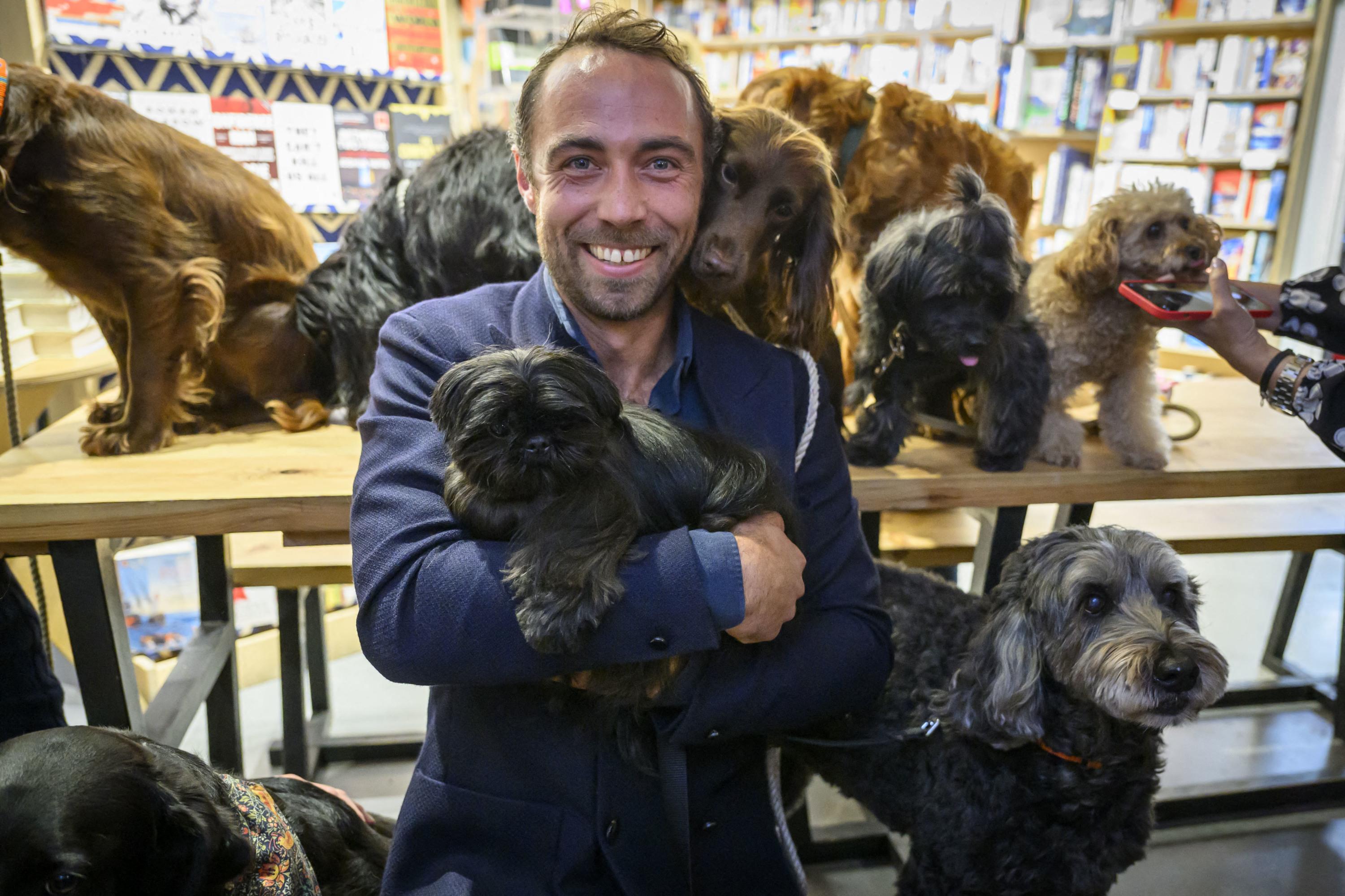 «J’ai eu trois mamans» : James Middleton se confie sur son enfance ...