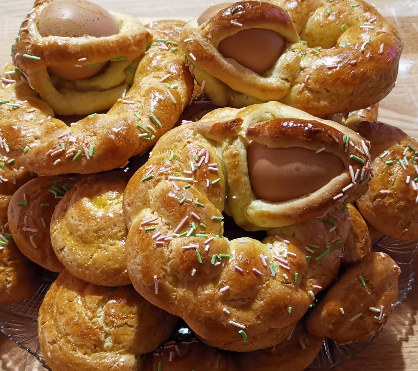 Pasqua, i dolci della tradizione: le cuzzupe. Scopri ingredienti e ...