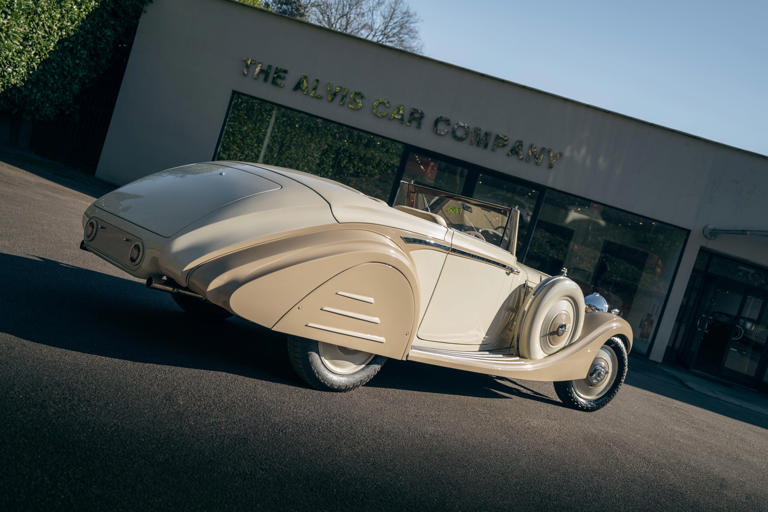 Alvis delivers its latest Lancefield continuation car, 88 years after ...