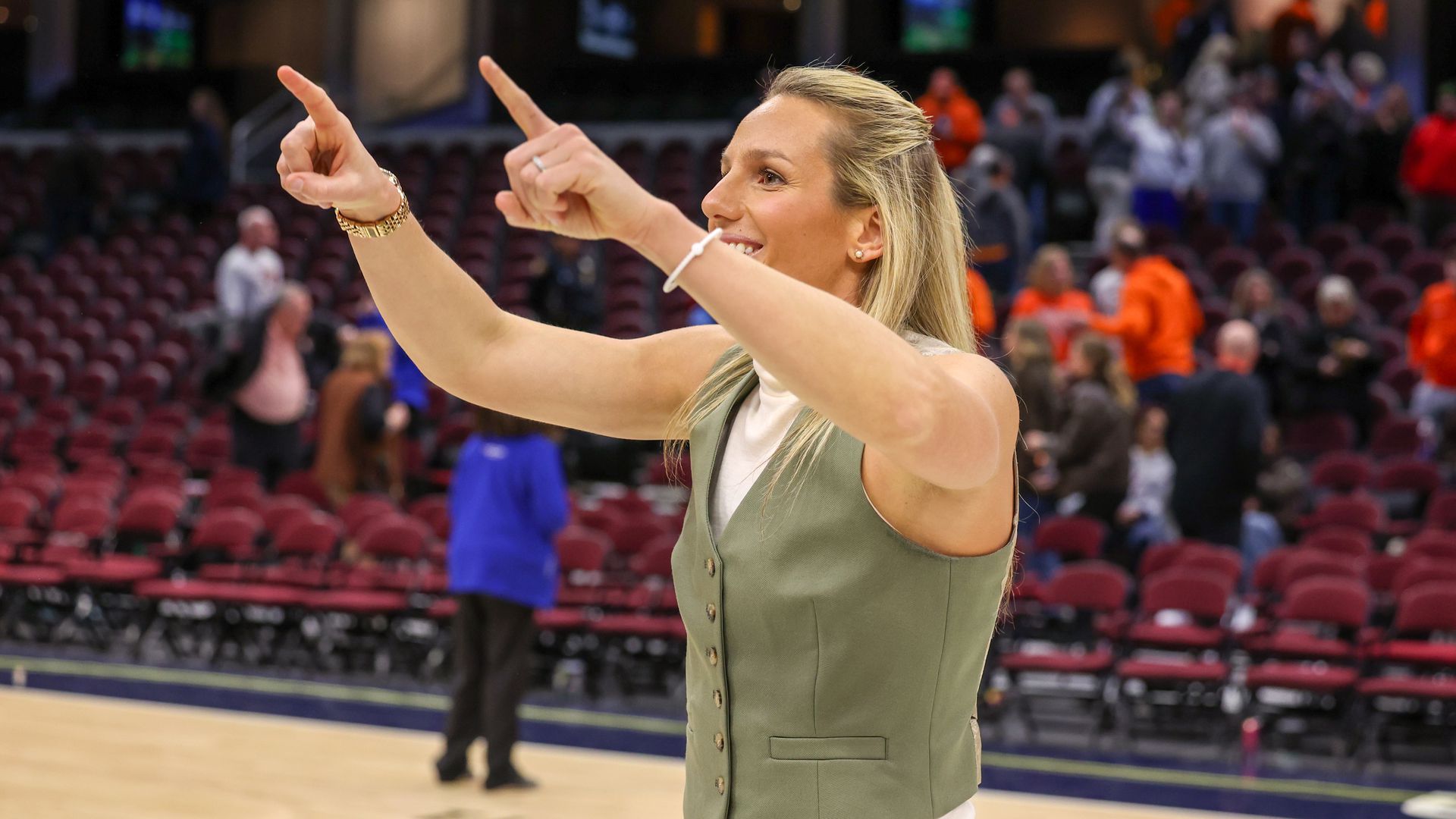 New Arizona women’s basketball coach Becky Burke wants to ‘Bear Down ...