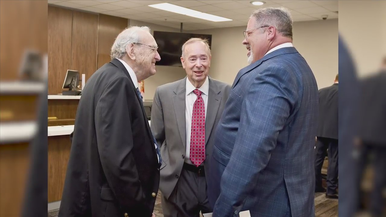 Jackson County Courthouse names courtroom after Judge Hatcher