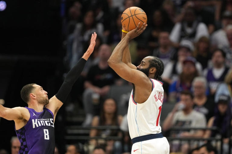 James Harden's triple-double leads Clippers to 7th straight win