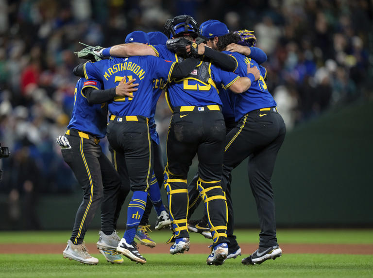 Raleigh hits go-ahead home run to lift Mariners to 5-3 win over Rangers