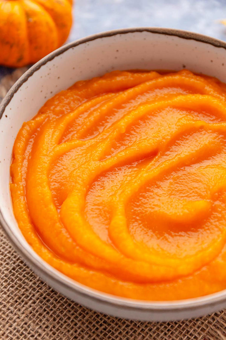 How to Make Pumpkin Puree (Roasted or Stovetop)