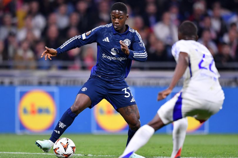 Man United star Kobbie Mainoo supported by six teammates after Europa ...