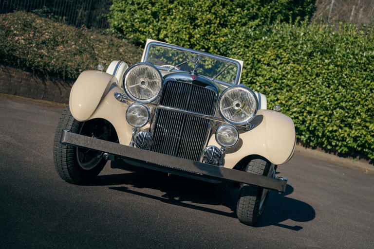 Alvis delivers its latest Lancefield continuation car, 88 years after ...