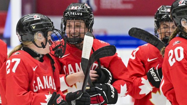 Canada downs Japan in women’s world hockey championship quaterfinals