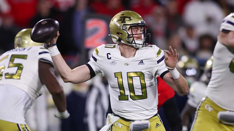 LIVE Updates: Team Swarm Takes On Team Wreck'Em In Georgia Tech's White ...