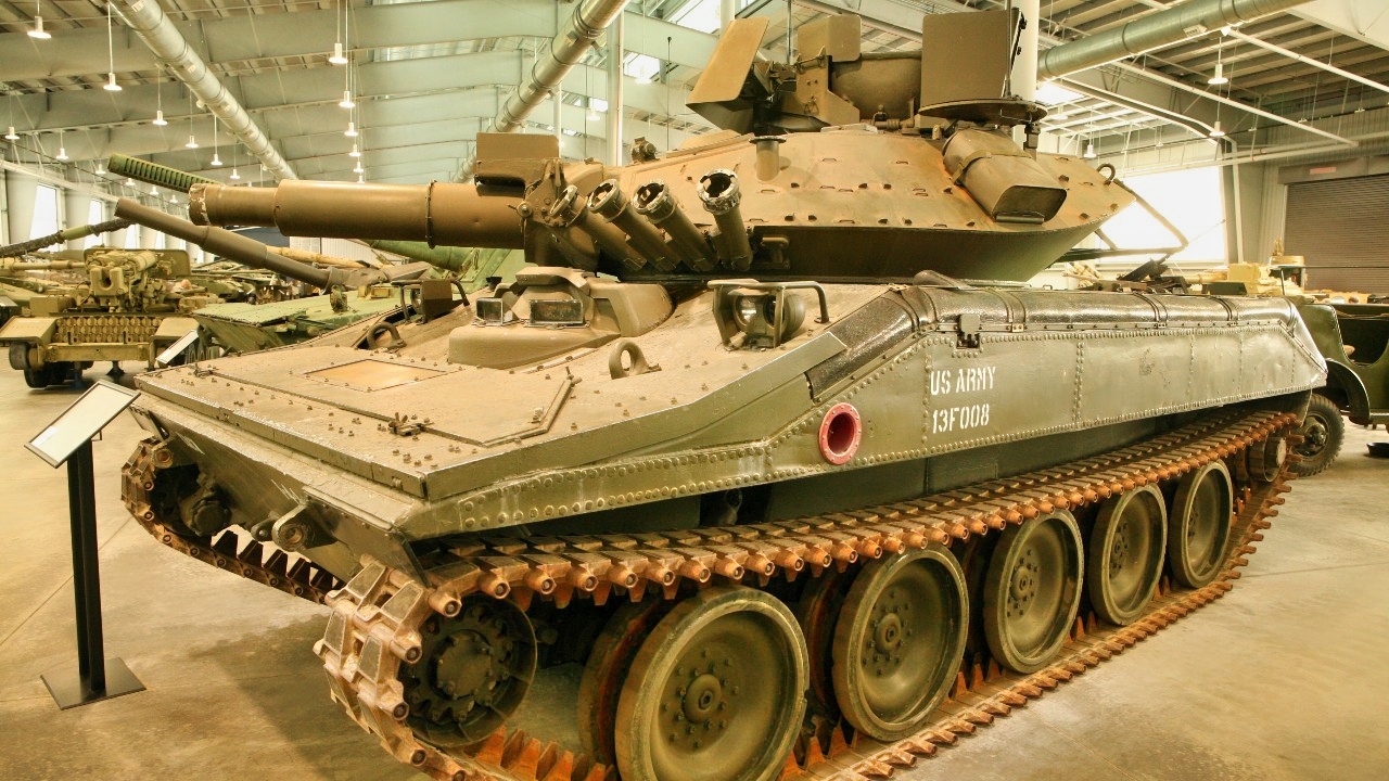 The Army’s M551 Sheridan Light Tank Was Dropped From the Sky