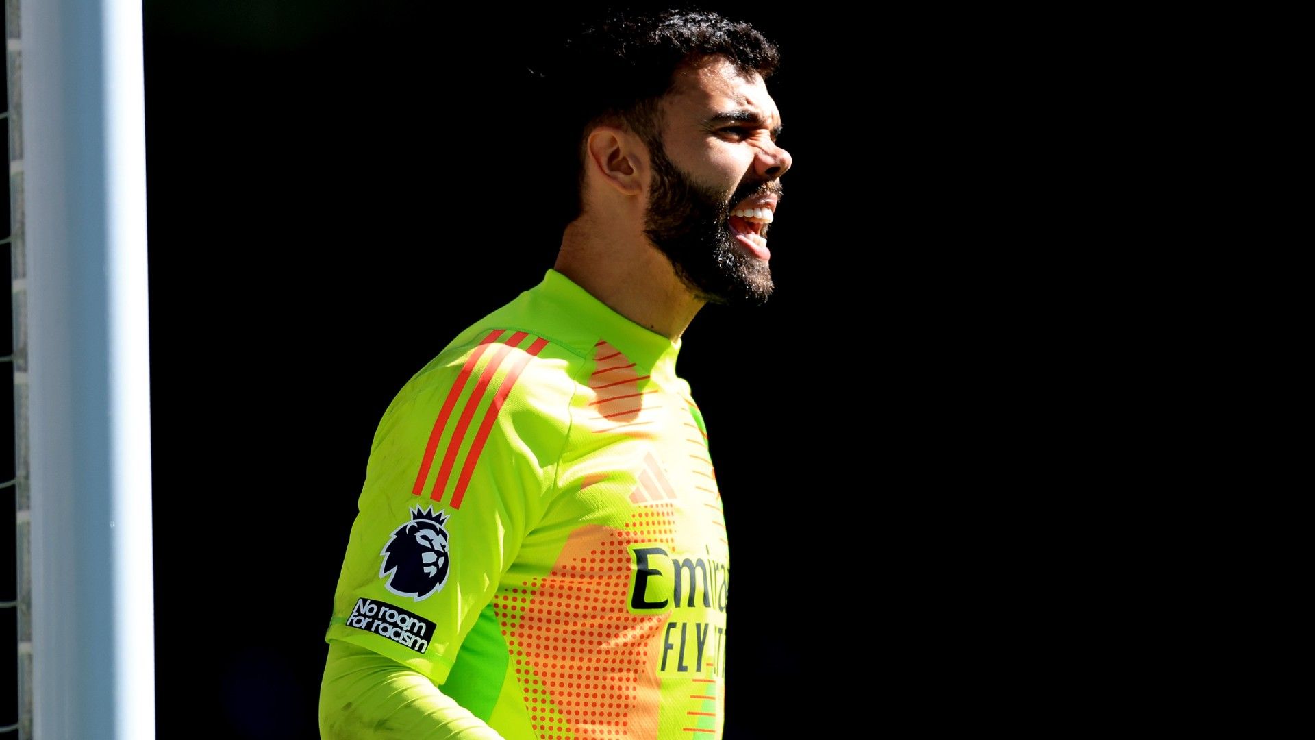 'What on earth?!' - Arsenal fans left baffled by David Raya's bizarre ...