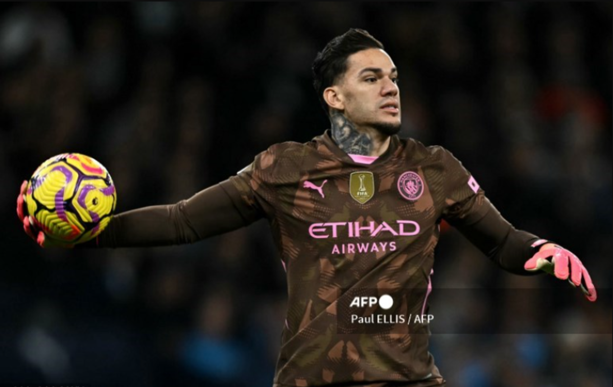 Kiper Man City Rasa Playmaker, Ederson Bikin Asis Lebih Gila dari 73 ...