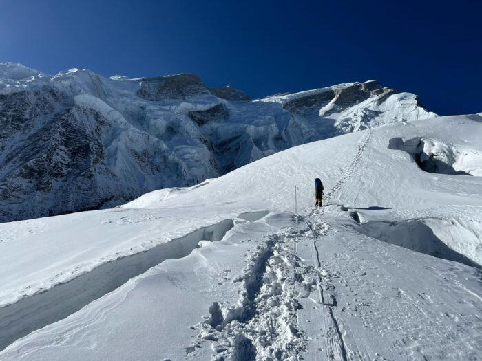Climbers Reflect on Annapurna Drama: Inexperienced Crowds and Unclear ...