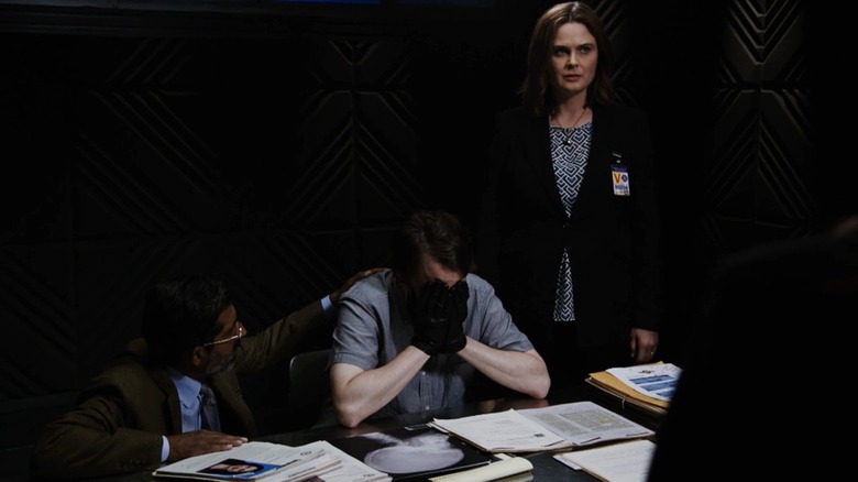 Bones Star Emily Deschanel Directed One Of The Show's Most Important ...
