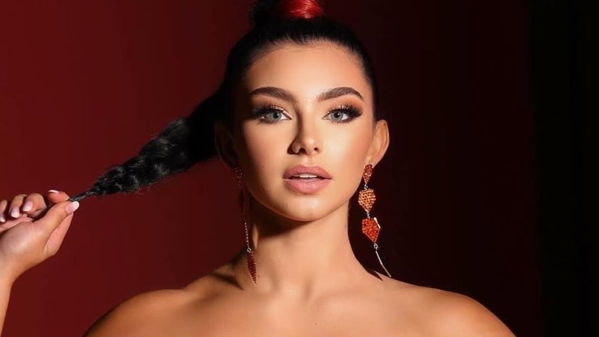 19-Year-Old Influencer Challenges Feminism, Finds Joy in Being a Housewife