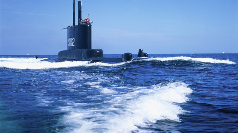 How Do Submarines Navigate Underwater?