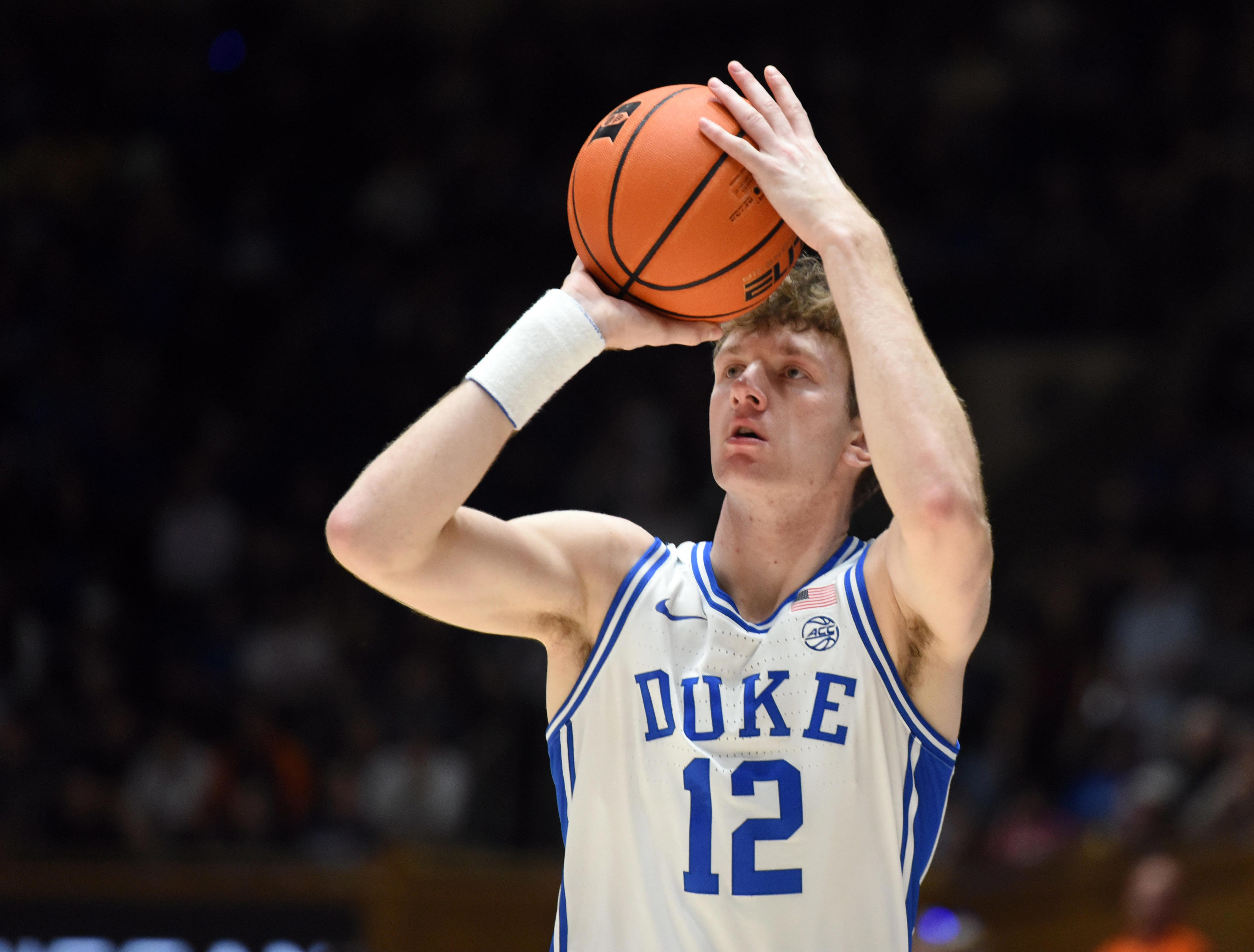 Former Duke basketball player commits to his next school