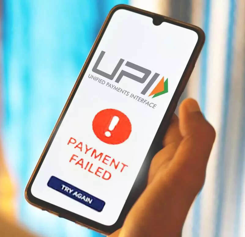 UPI disruption & no cash in pocket lead to payment chaos across city
