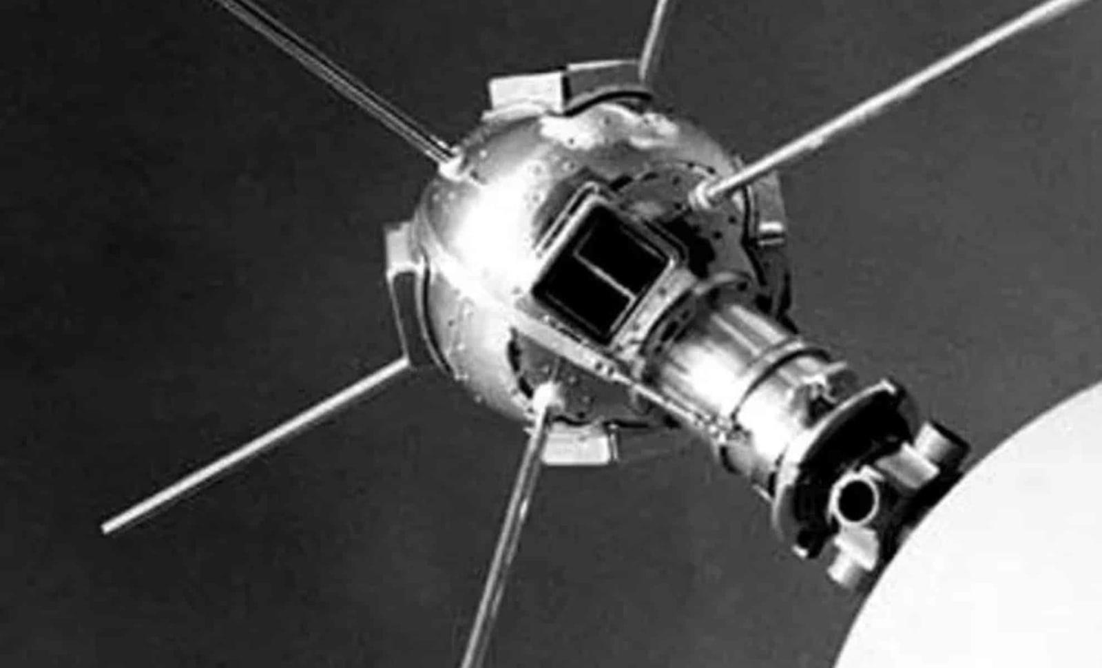 World’s Oldest Satellite Could Finally Return to Earth After 67 Years ...