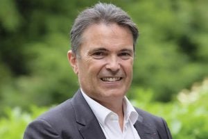 Como Michael Dorrell Ficou Bilionário Transformando Infraestrutura ...