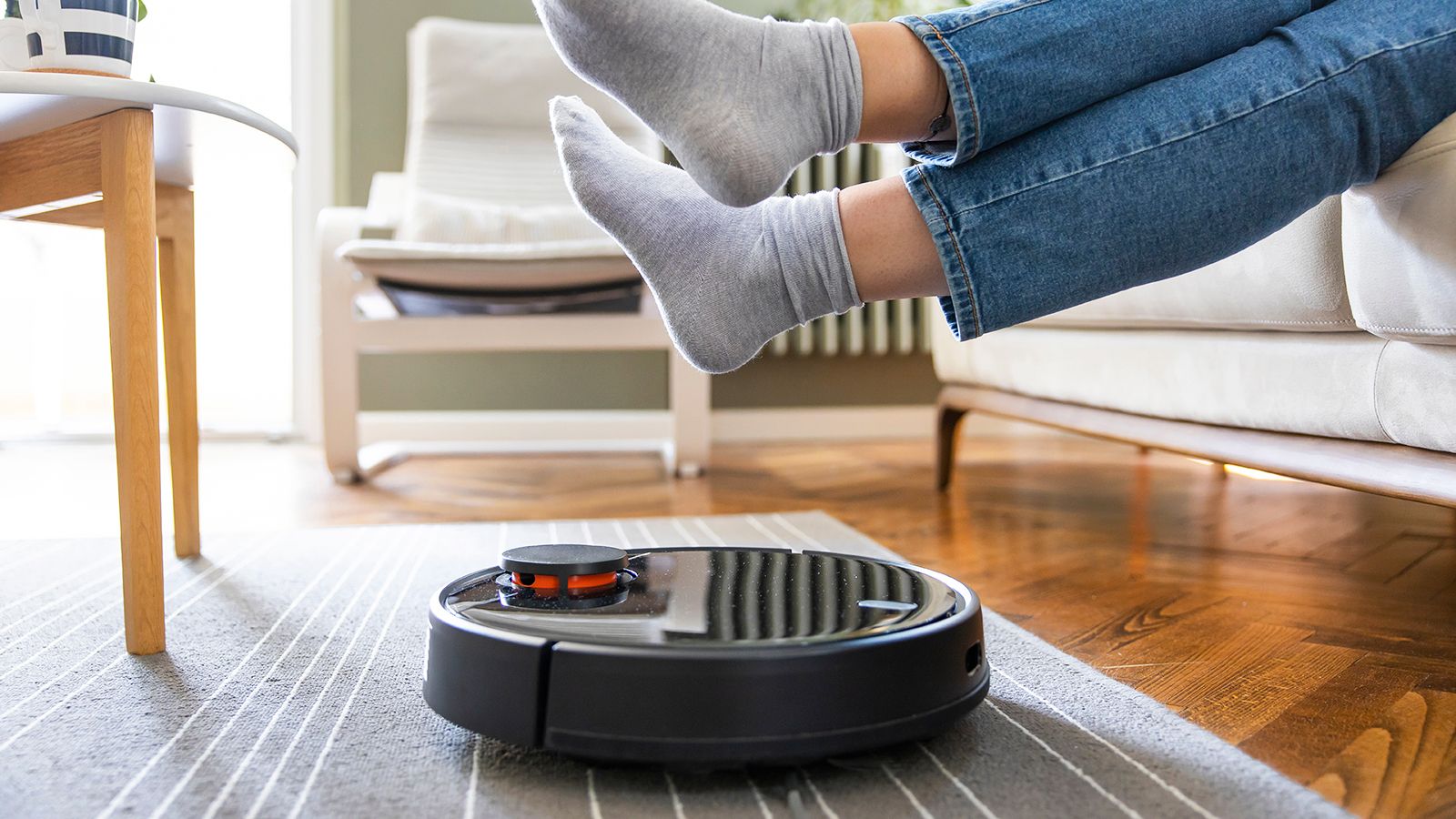 Can you use a robot vacuum in a cluttered room? My top 5 tips for success