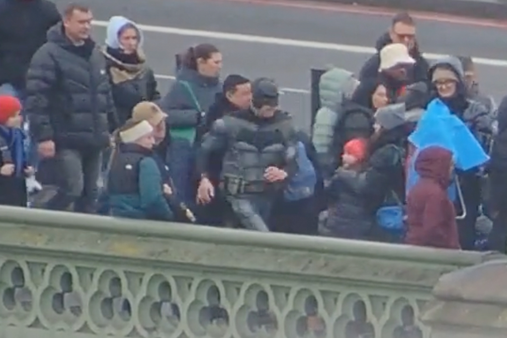 Kapow! Police dressed as Batman and Robin arrest two in gambling sting.