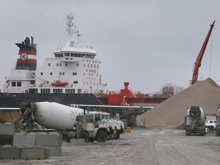 What to do with steel, grain shipments? Impact of Trump tariffs piling ...