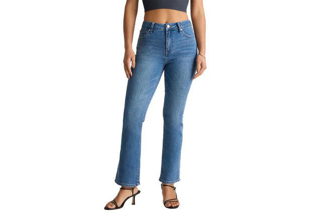 Quince Jeans Fit My 5'2" Petite Frame Like No Other Styles Have—and ...