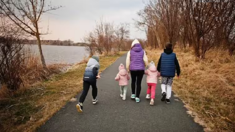 Age Wise Walking: How many steps should one walk at what age, know the ...