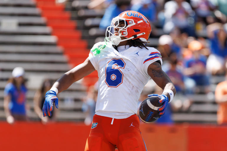Florida Gators coach provides details on 5-star WR Dallas Wilson's flip ...