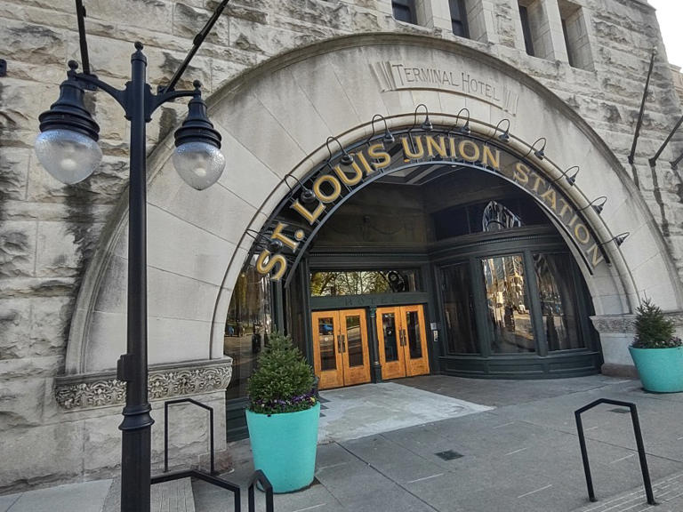 Revisiting the St. Louis scenes of ‘Escape From New York’ – What do ...