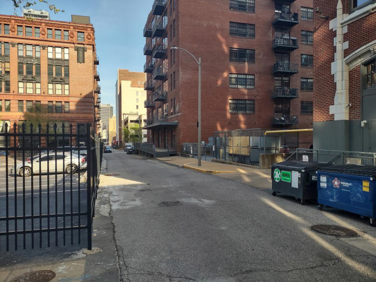 Revisiting the St. Louis scenes of ‘Escape From New York’ – What do ...