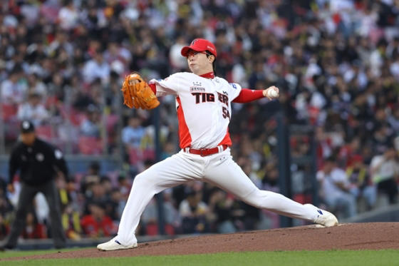 '대투수' 양현종, 2500이닝 달성 시상식 개최→KBO 역대 2번째