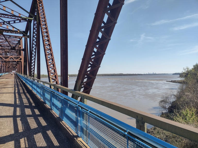 Revisiting the St. Louis scenes of ‘Escape From New York’ – What do ...