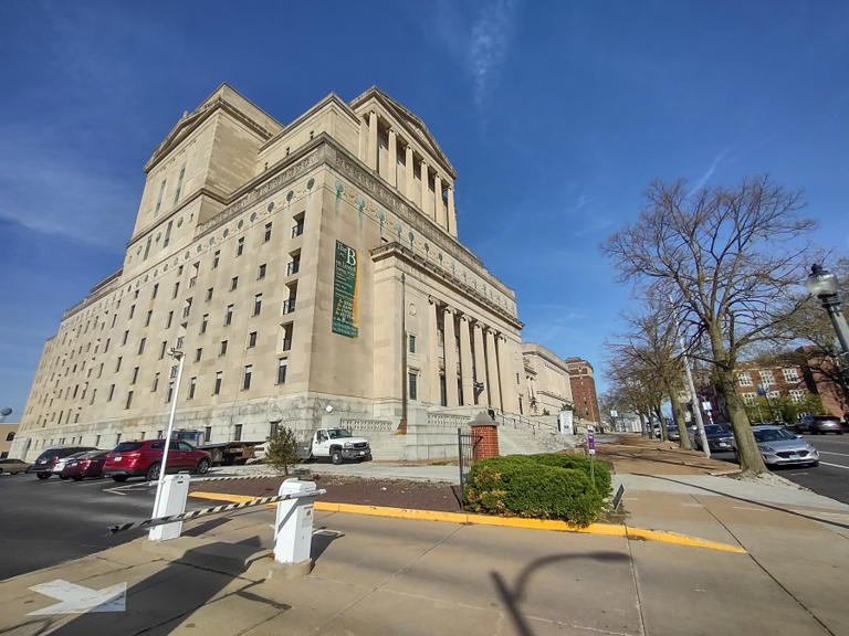 Revisiting the St. Louis scenes of ‘Escape From New York’ – What do ...