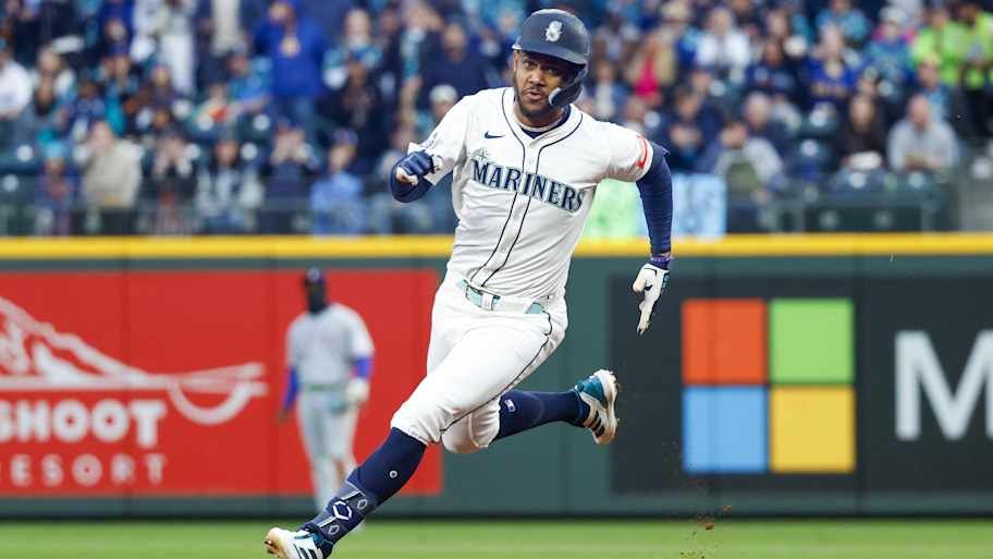 Seattle Mariners Offense Dominates in 9-2 Win Over Texas Rangers