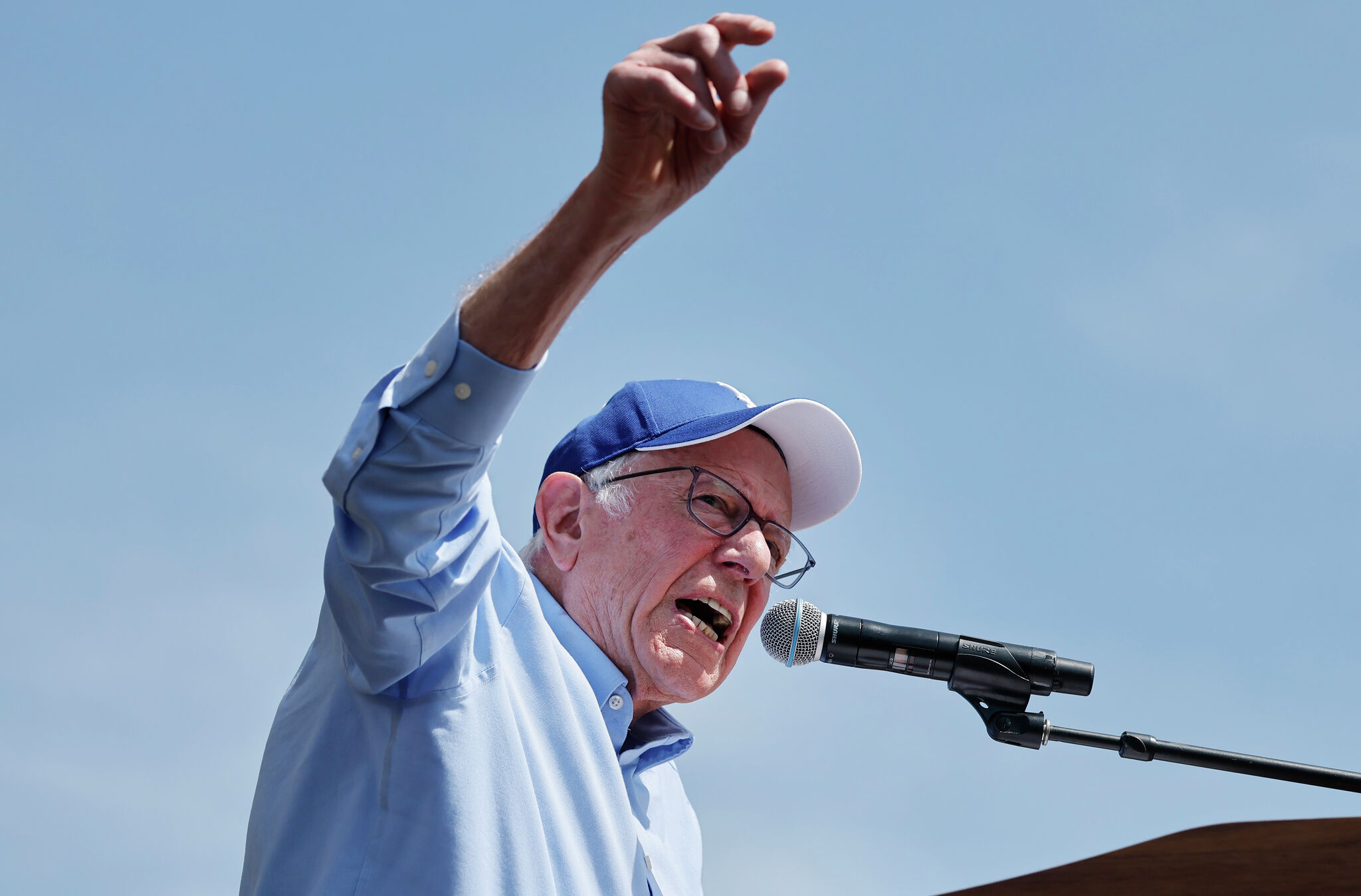 Bernie Sanders surprises Coachella crowd