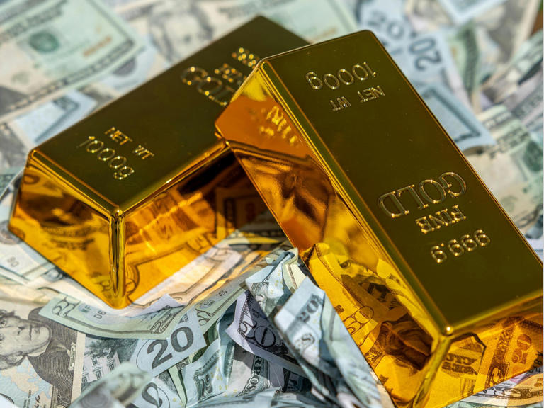 Come funziona la «truffa dei lingotti d'oro» in cui sono caduti 5.000 italiani: sequestrati ...