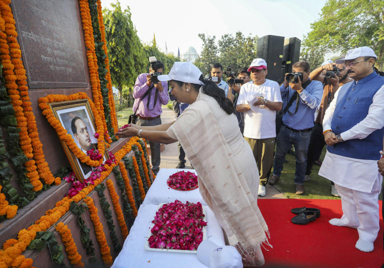 Delhi CM Gupta flags off walkathon as part of Ambedkar Jayanti celebrations