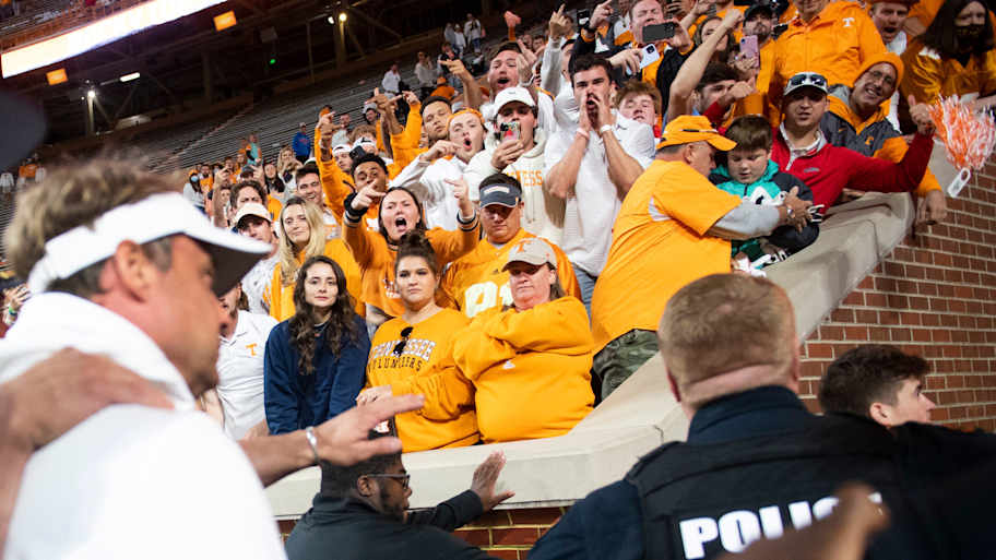 Lane Kiffin has fun with Tennessee fans trolling him on social media