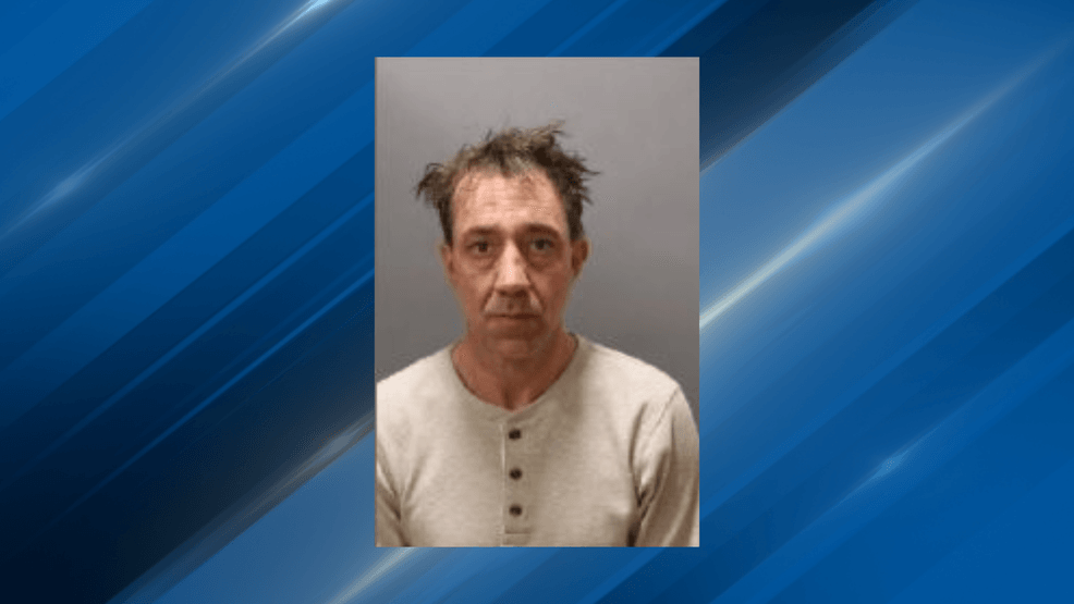 Connecticut man accused of resisting arrest, charging at officer with ...