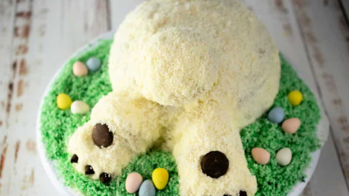 27 Unique Easter Desserts to Try This Year