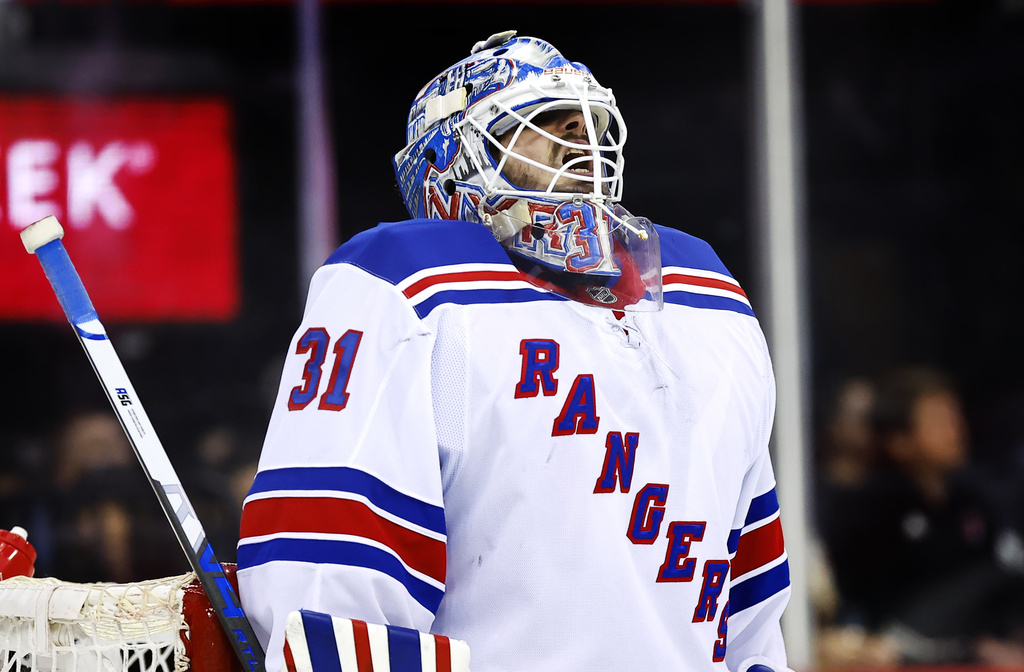 Hurricanes eliminate Rangers from playoff contention with 7-3 victory