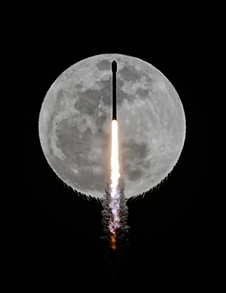Florida rocket launch record set to fall this weekend with SpaceX, Blue ...
