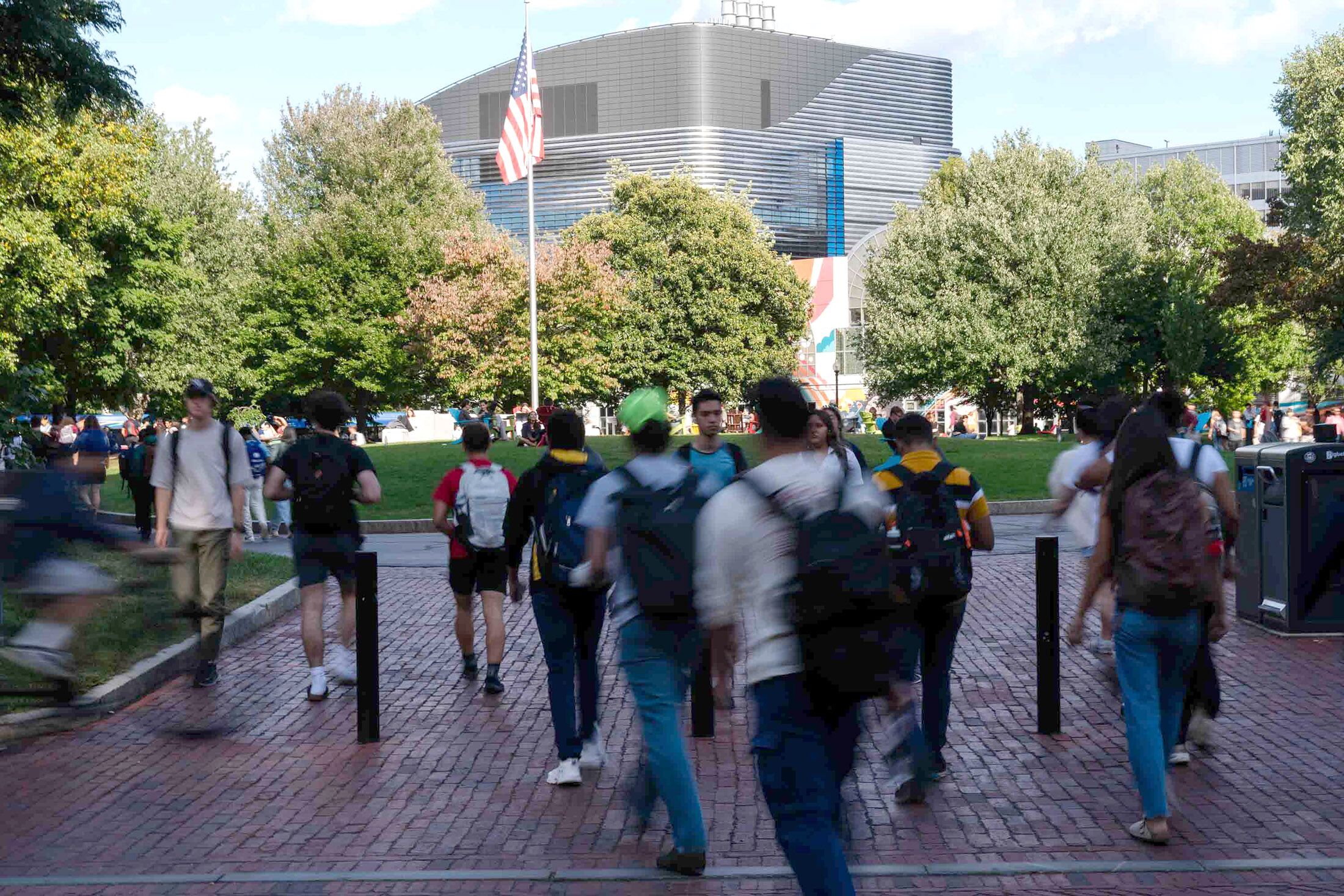 Fearing Recession, Young People Are Heading to Grad School