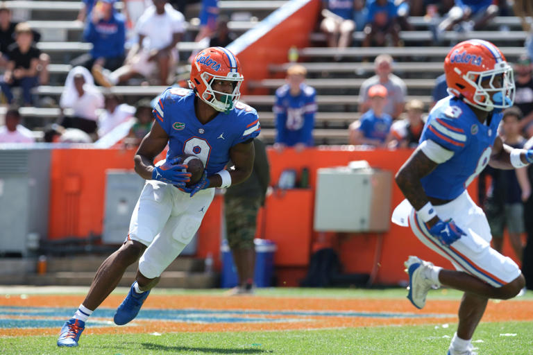 'Looks like a 5-star:' Dallas Wilson leads young Florida football receivers in Orange and Blue game